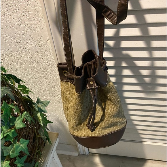 Nine West | Bags | Nine West Strawsummerfall Bucket Bag | Poshmark